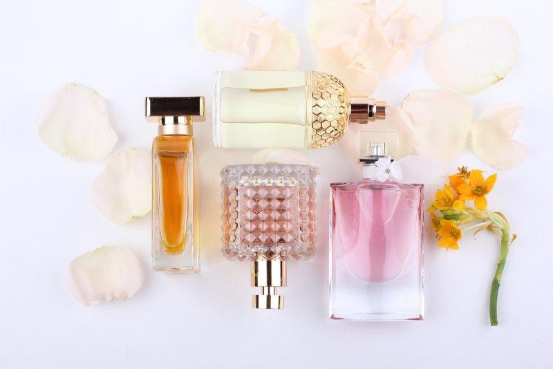 Voní nějak divně: Jak poznáte zkažený parfém? - články na Arome.cz