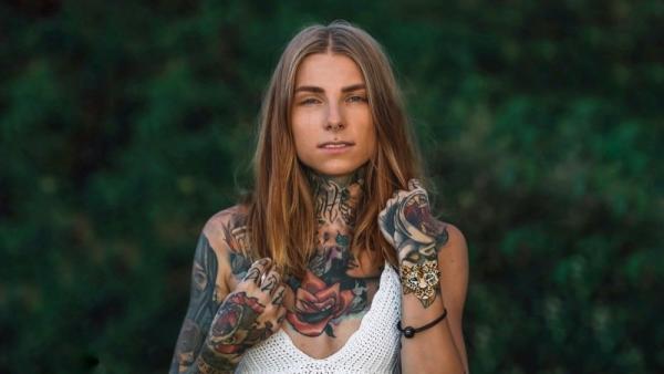 Žít uvědoměle mi v mnohém zjednodušilo život, říká influencerka Dewii ...