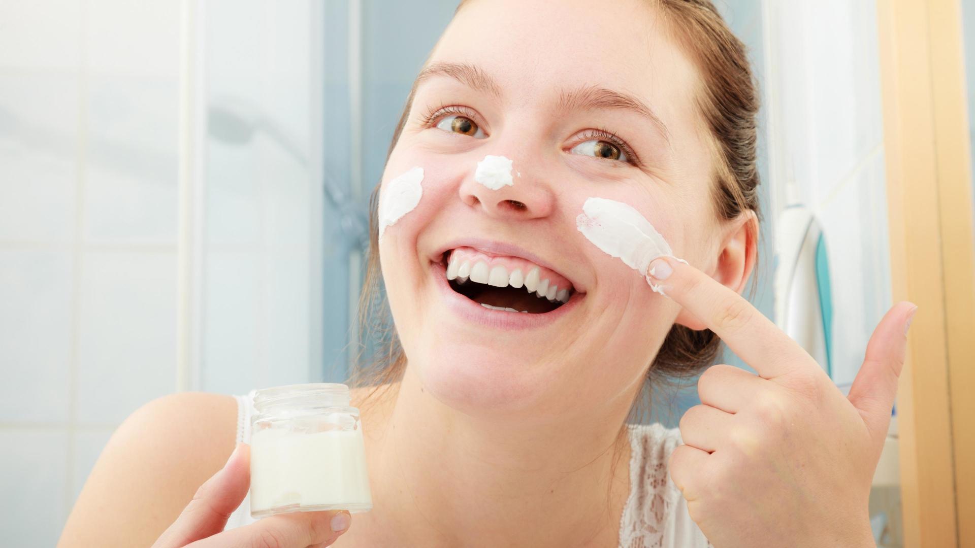 Vyspěte se do krásy! Jakou kosmetiku zařadit do svého nočního rituálu ...